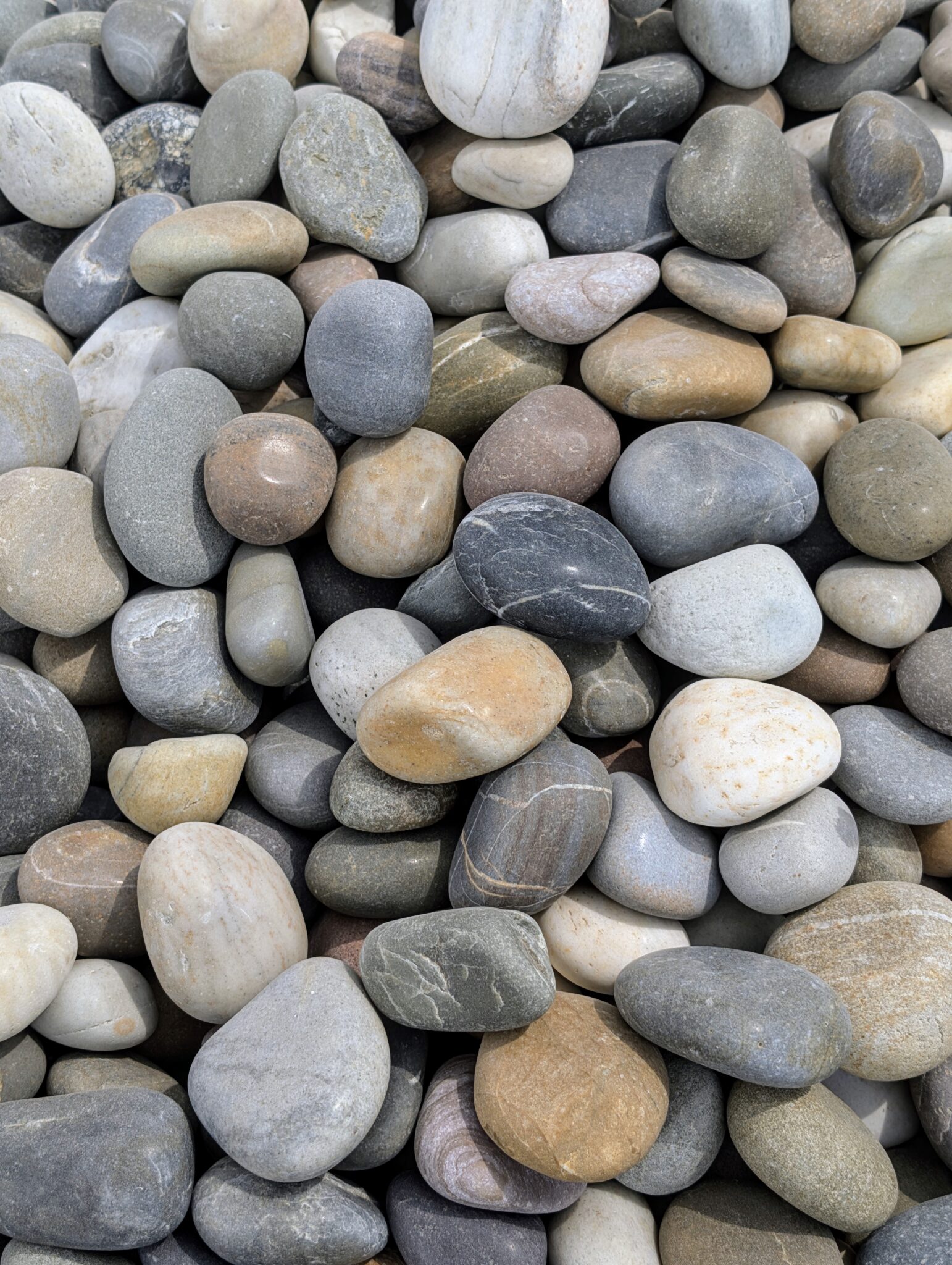 Polished River Mix 3-8 CM 20 KG bag - nativenestuae.com